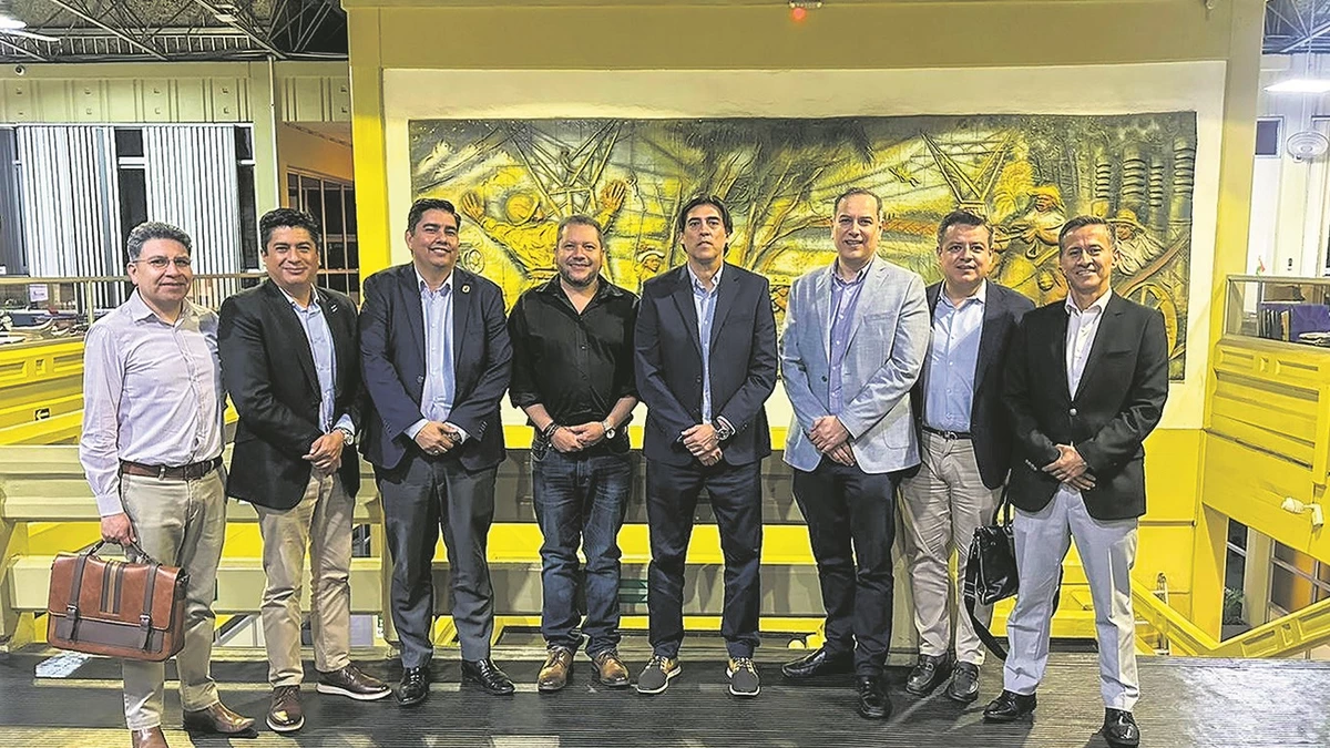 Mauricio Zamora: Cambio de mando es en respeto a la ley, diálogo y ...